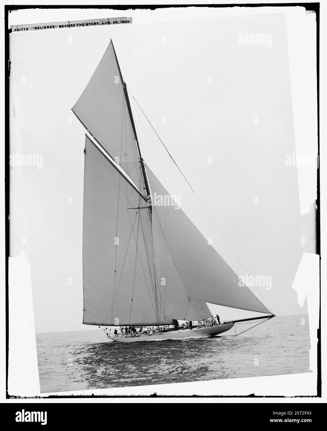 Start crew Cut Out Stock Images & Pictures - Alamy