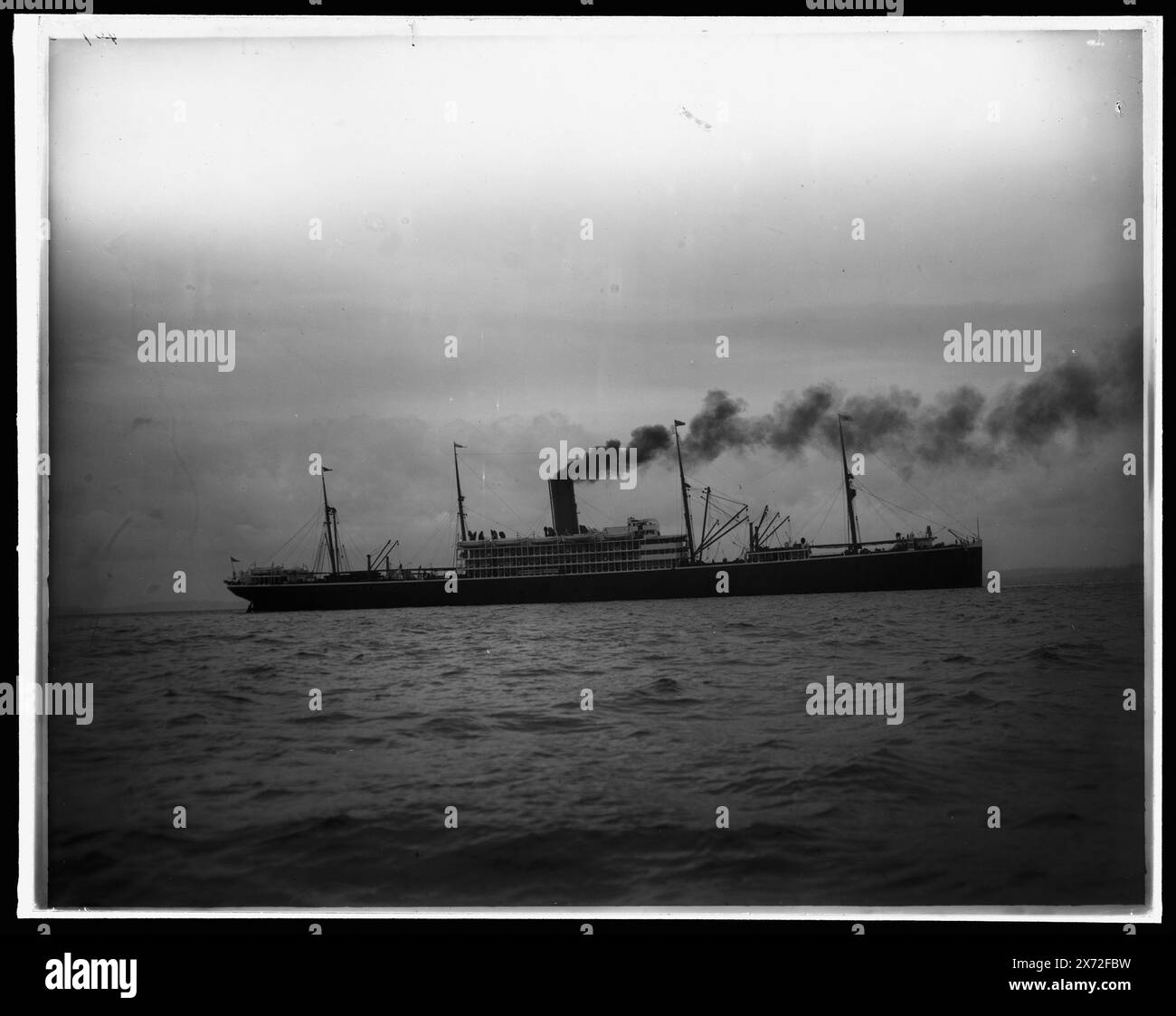 Dakota steamship Black and White Stock Photos & Images - Alamy
