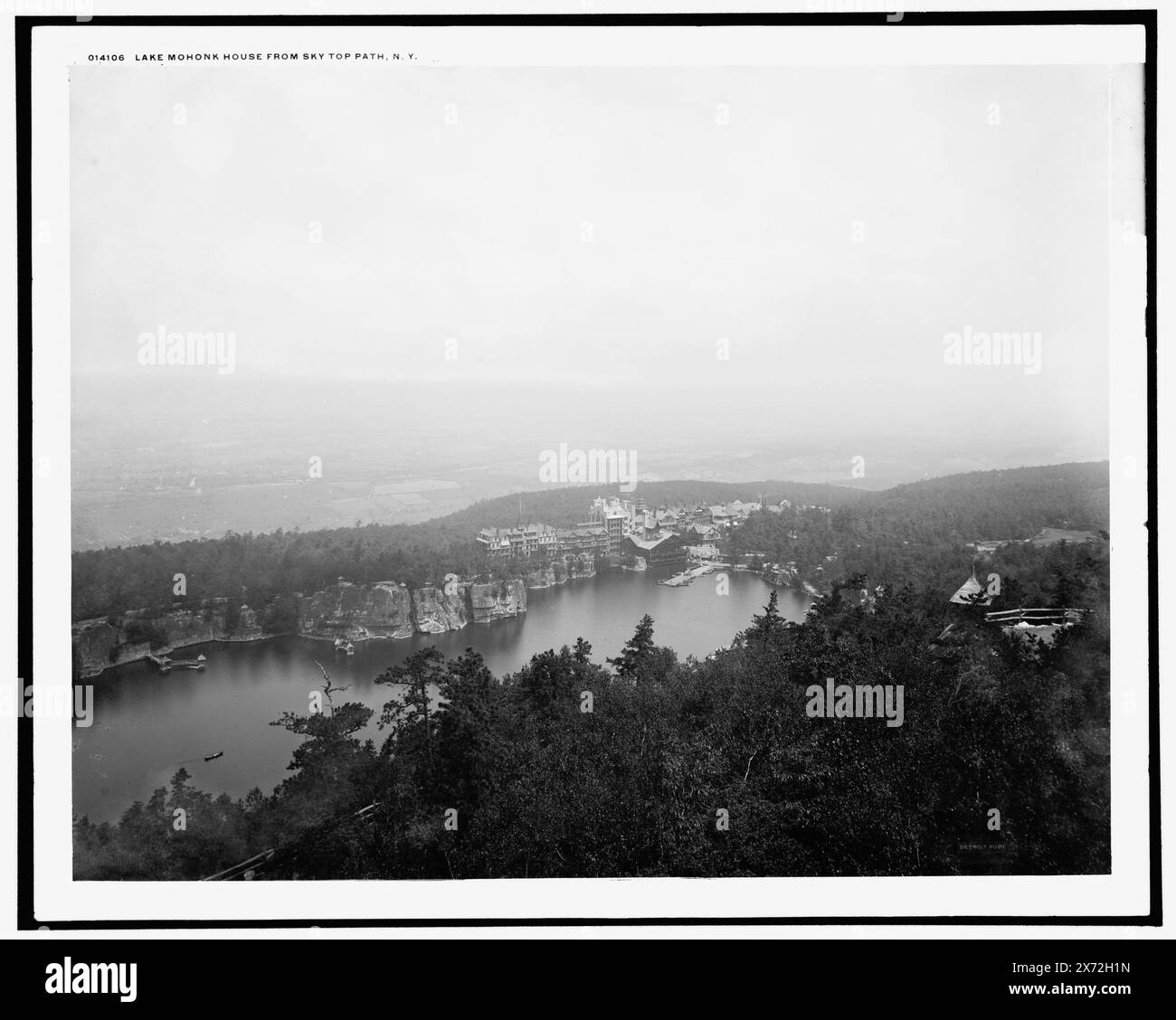 Vista house historic landmark Cut Out Stock Images & Pictures - Alamy
