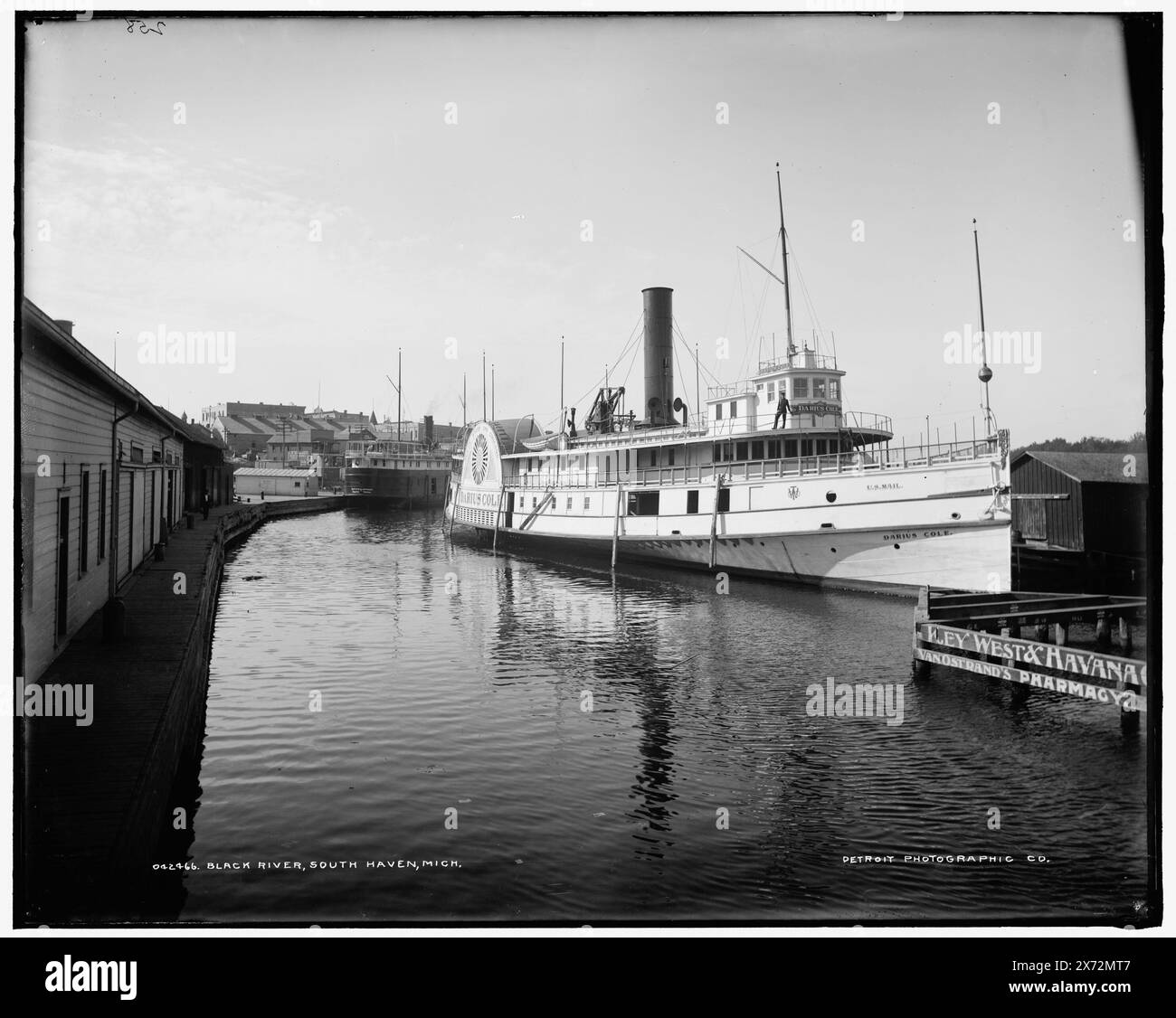 Black river south Cut Out Stock Images & Pictures - Alamy