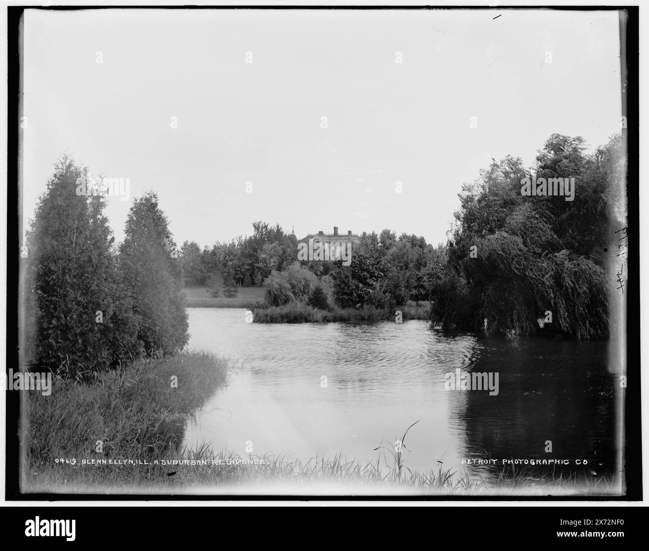 Glen ellyn Black and White Stock Photos & Images - Alamy