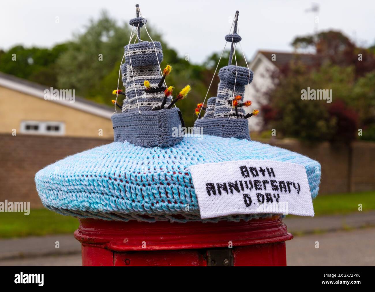 Poole, Dorset, UK. 17th May 2024. Postbox topper to commemorate 80th ...