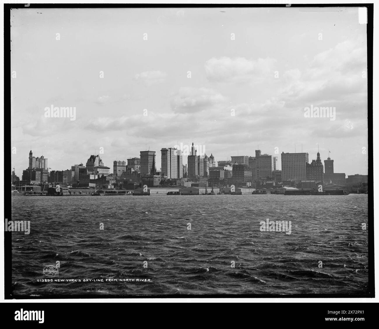 City waterfront detroit river Cut Out Stock Images & Pictures - Alamy