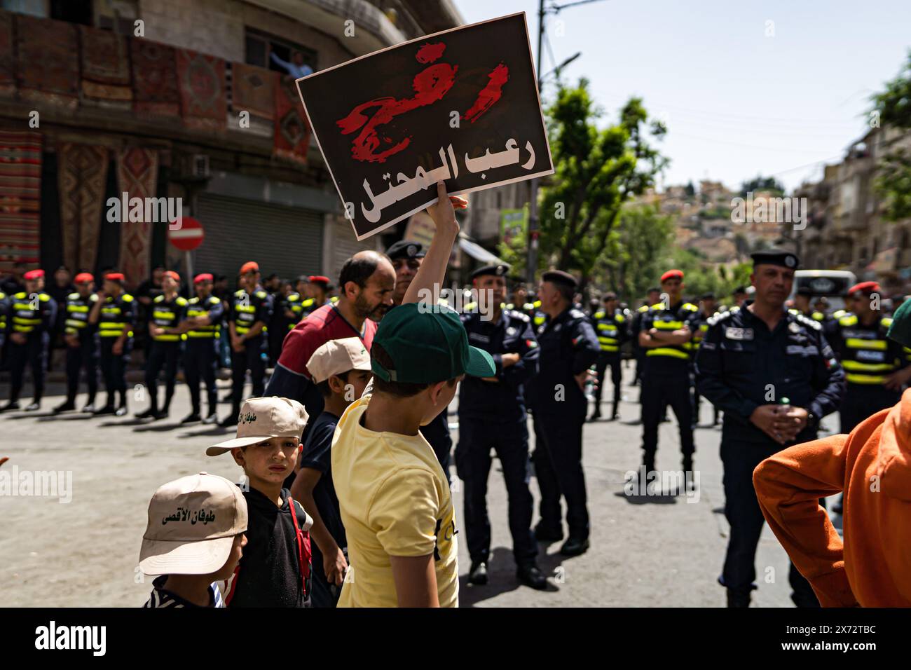 Amman, Downtown, Jordan. 17th May, 2024. Pro-Palestine demonstrations ...