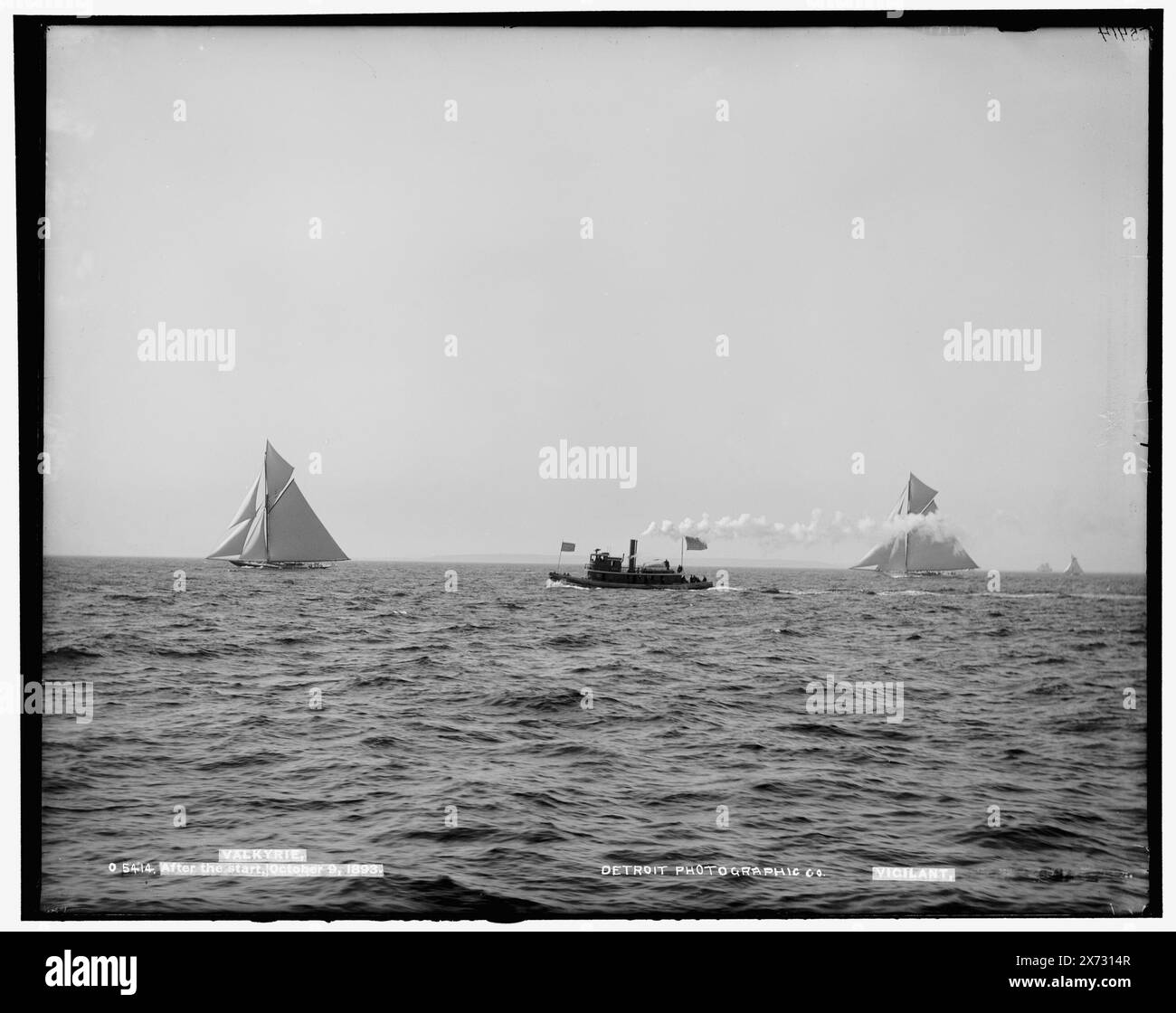 Yachts race america's cup Cut Out Stock Images & Pictures - Alamy