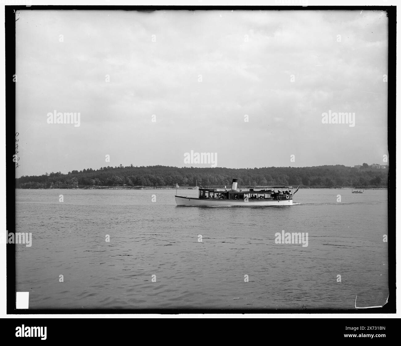 Uncle sam steamboat Black and White Stock Photos & Images - Alamy