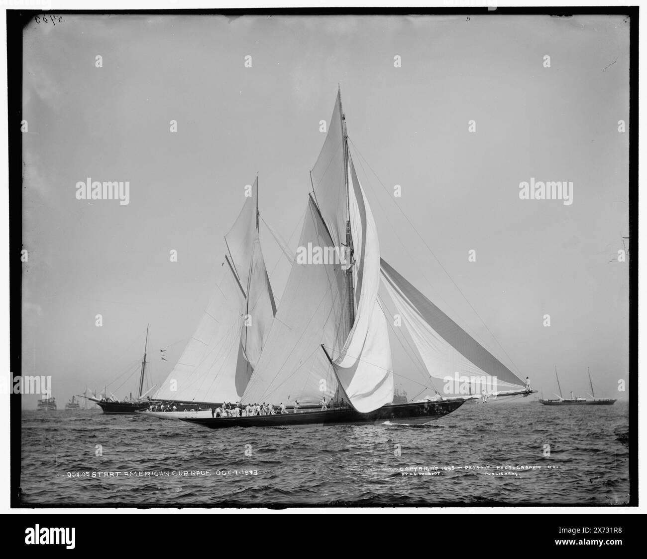 American yachts race america's cup Black and White Stock Photos ...