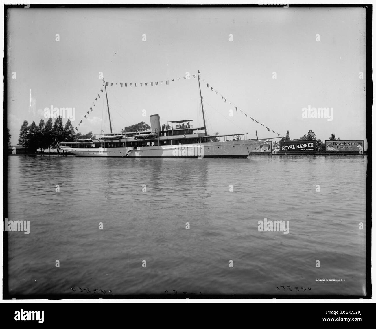 Caroline steam yacht Black and White Stock Photos & Images - Alamy