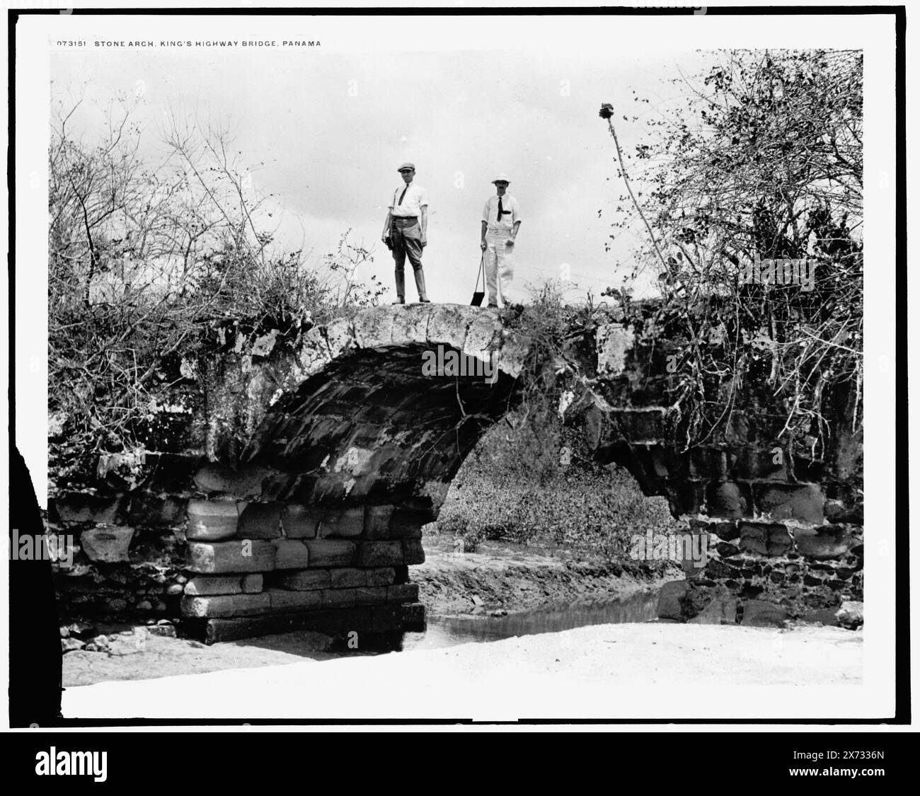 Kings highway stone arch bridge hi-res stock photography and images - Alamy