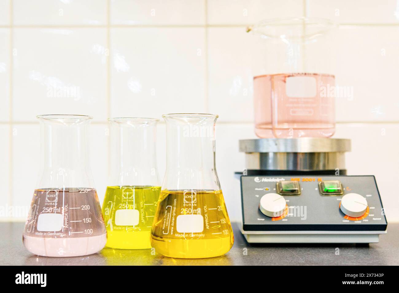 Magnetismen hi-res stock photography and images - Alamy