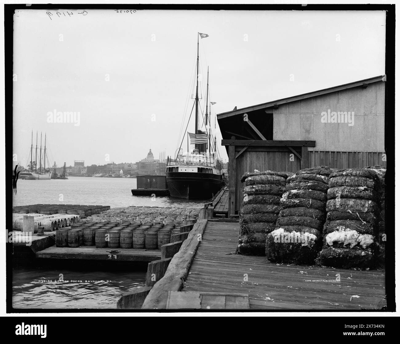 Cotton transport Cut Out Stock Images & Pictures - Alamy