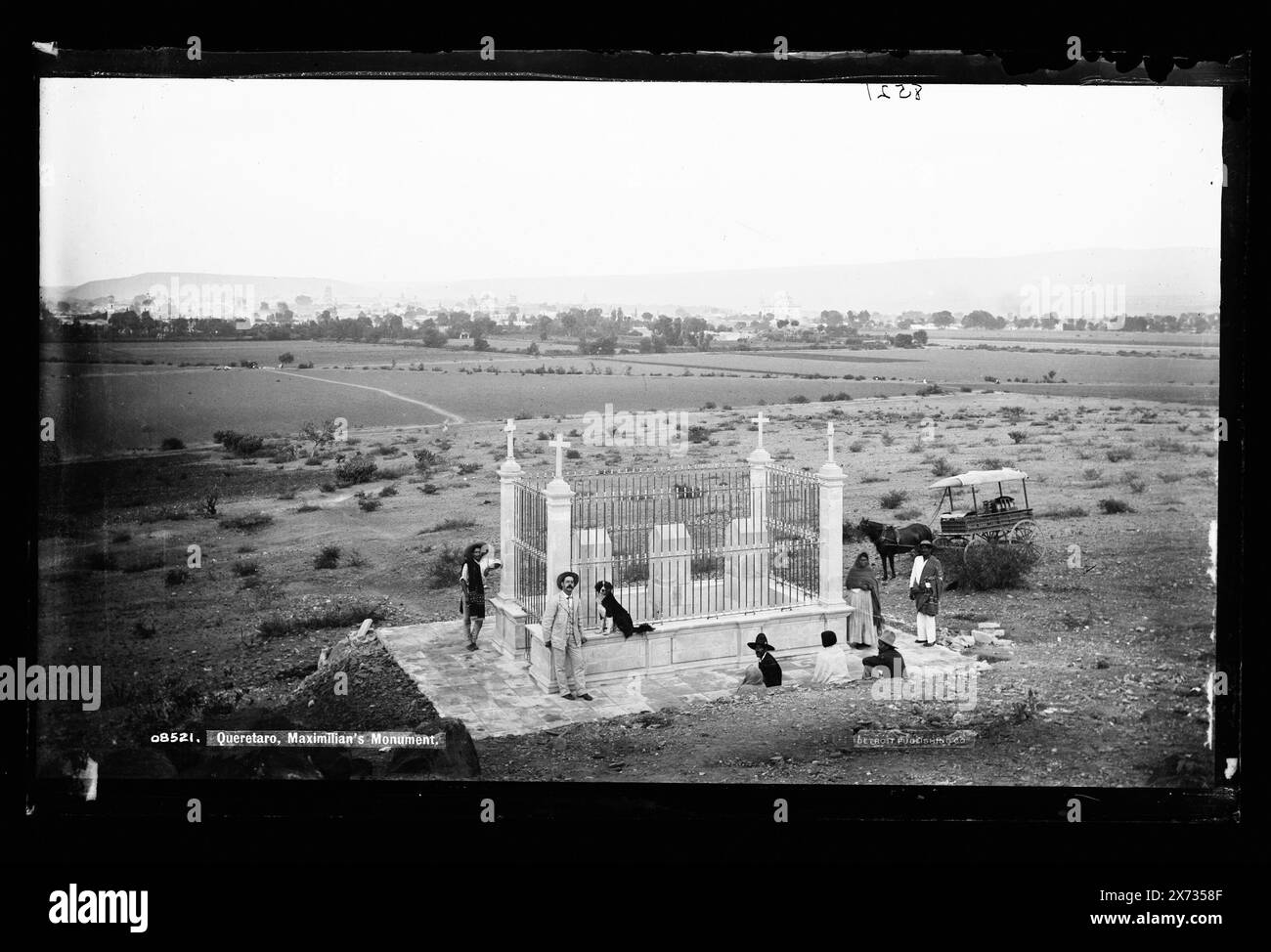 1832 1867 monuments hi-res stock photography and images - Alamy