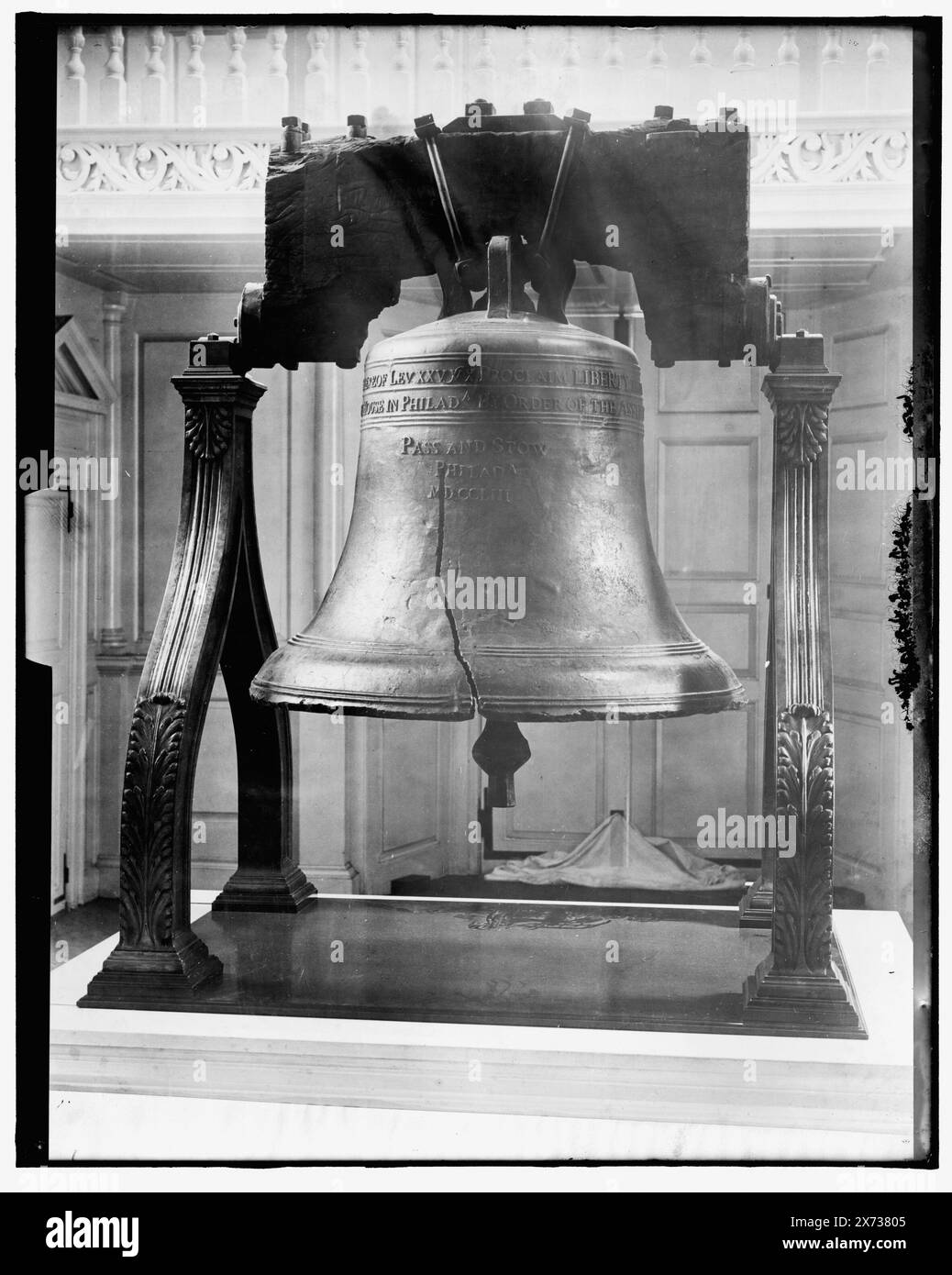 Bell chamber architecture Cut Out Stock Images & Pictures - Alamy