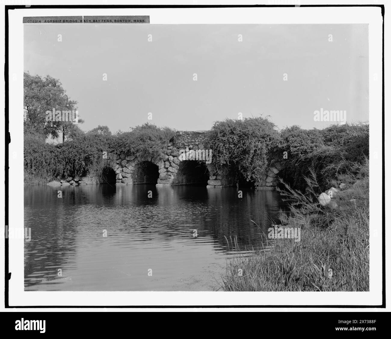 Agassiz Bridge, Back Bay Fens, Boston, Mass., Detroit Publishing Co. no ...