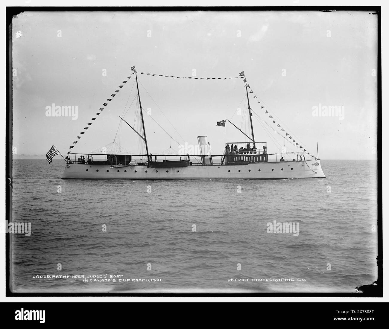 Pathfinder steam yacht hi-res stock photography and images - Alamy