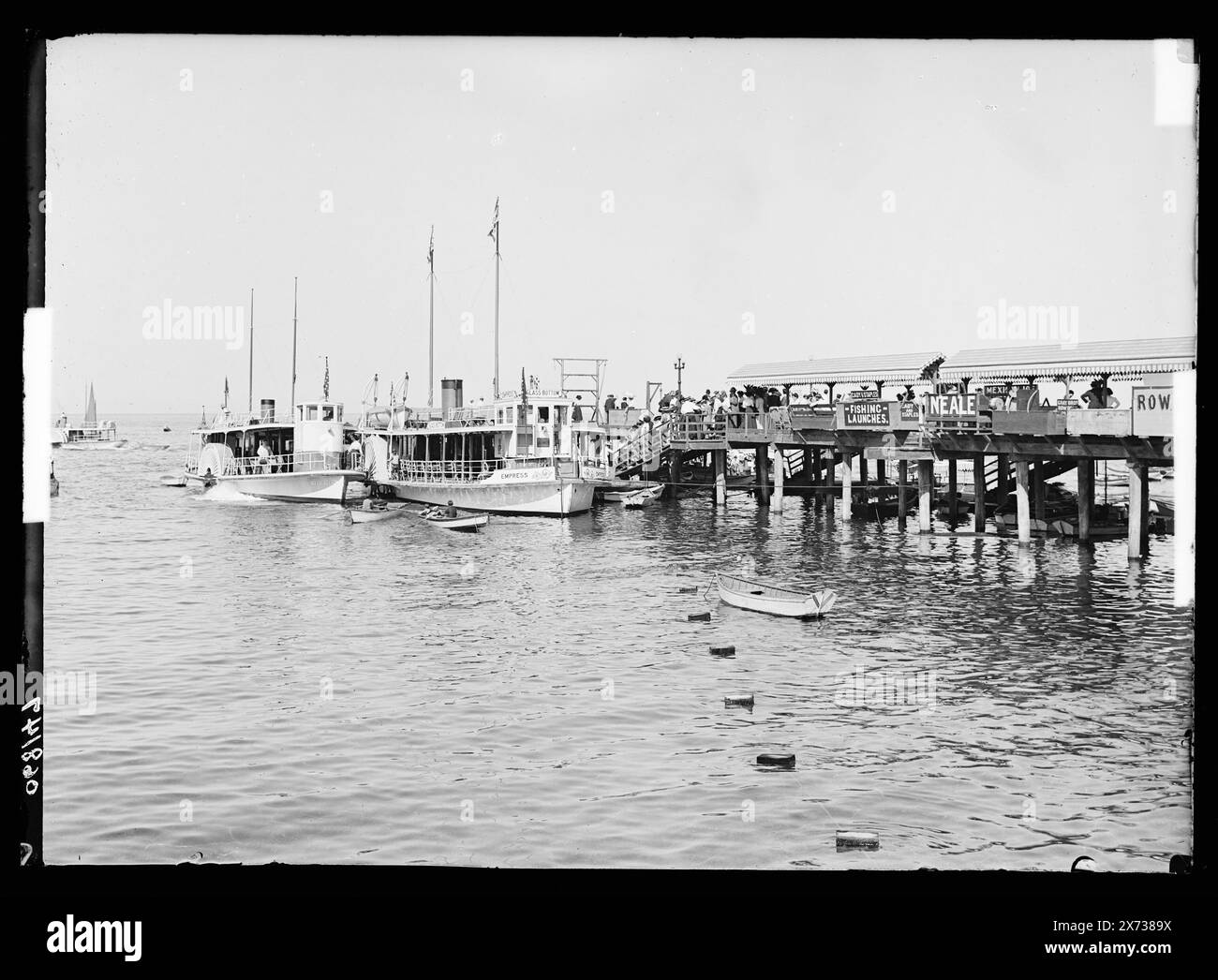 Cleopatra side wheeler hi-res stock photography and images - Alamy