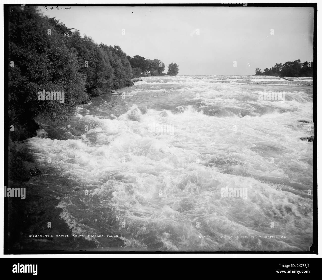 Velocity basin Black and White Stock Photos & Images - Alamy