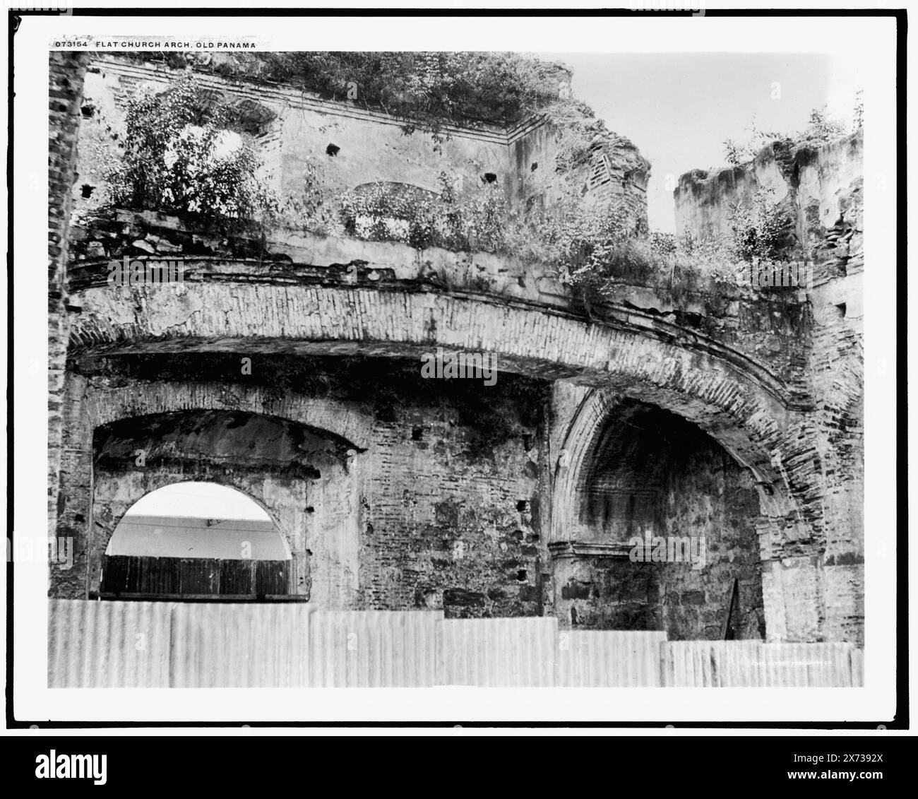 Historic stone building arches Cut Out Stock Images & Pictures - Alamy