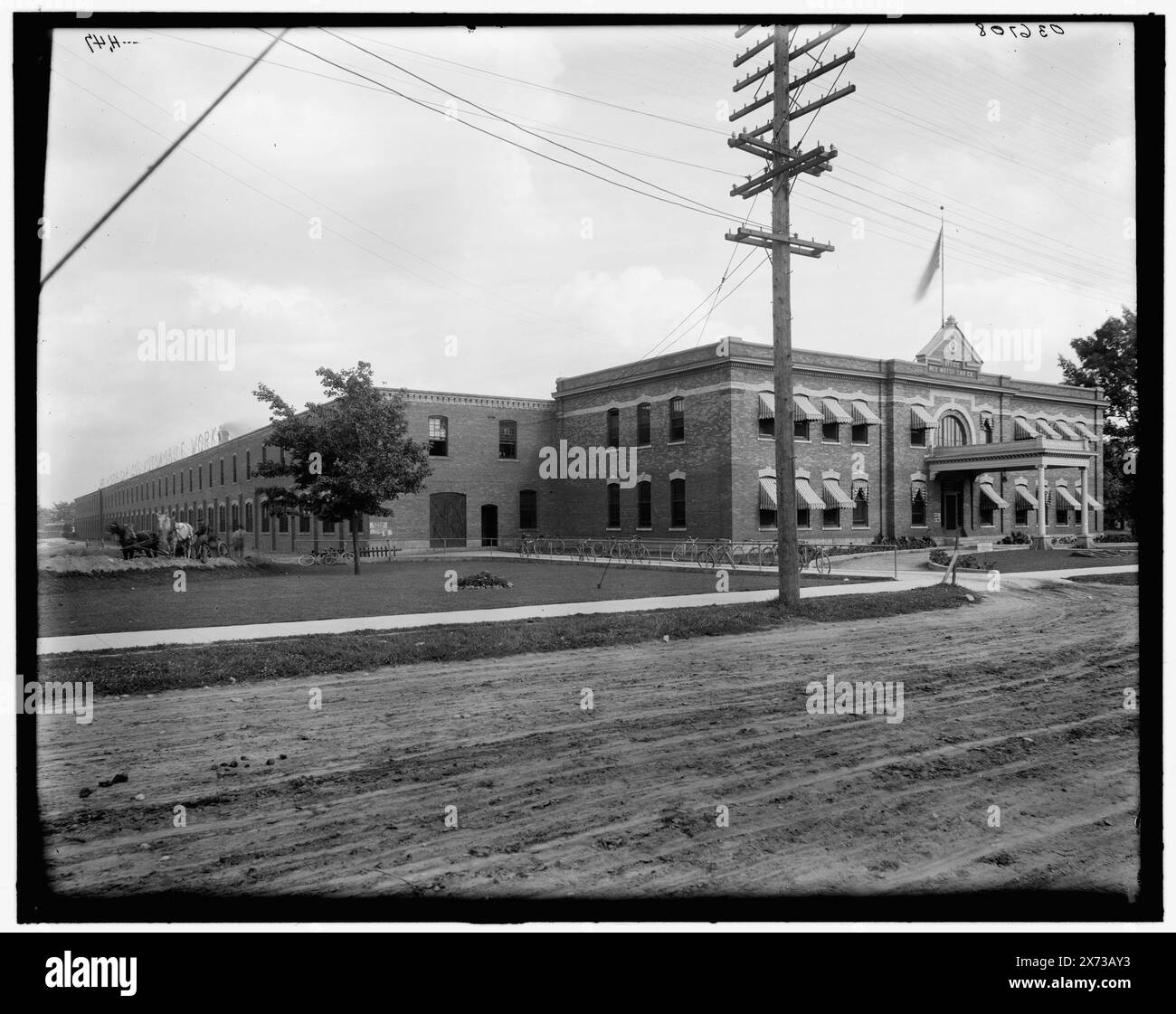 Motor car company factory Cut Out Stock Images & Pictures - Alamy