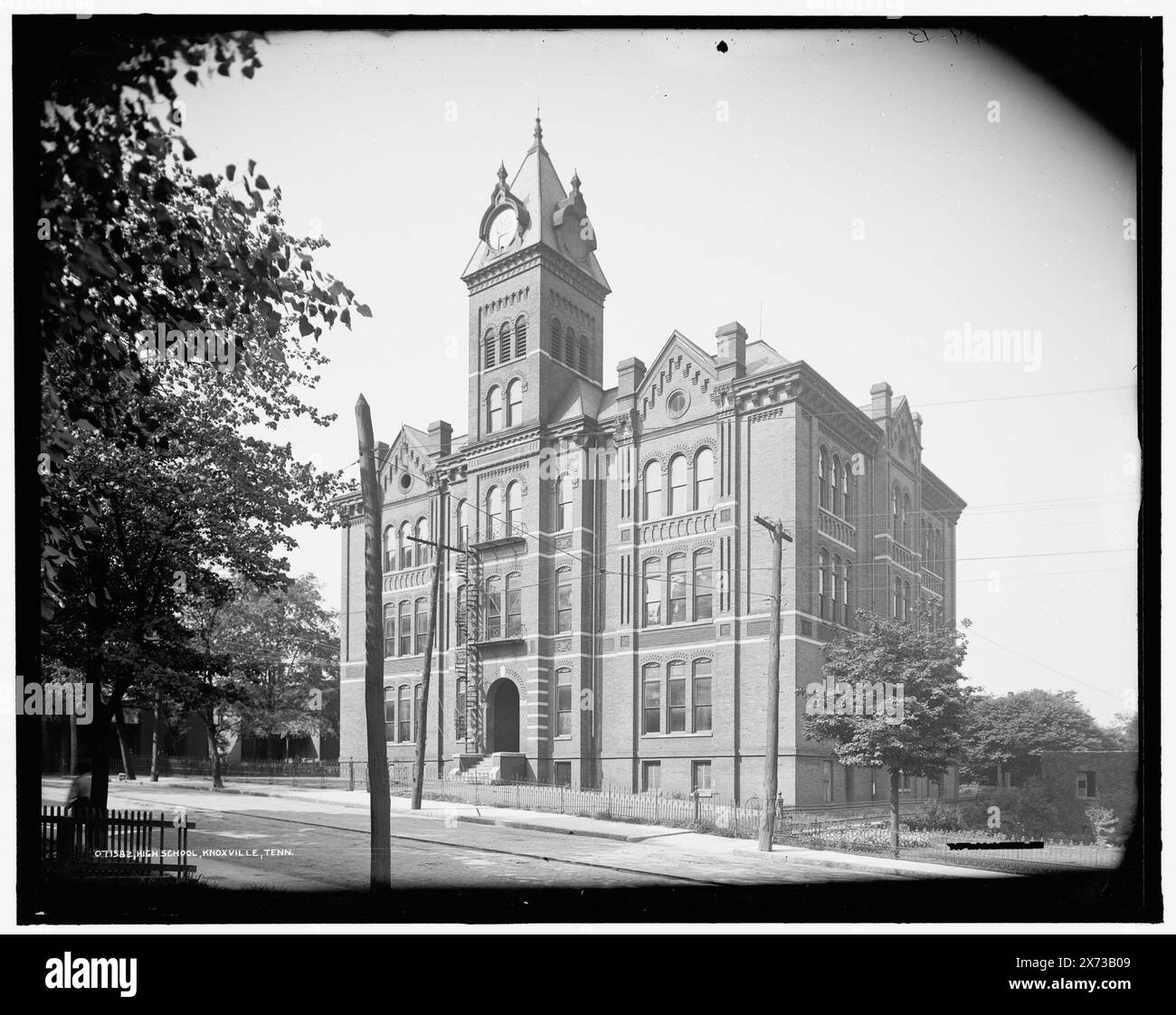 Urban school building united states Cut Out Stock Images & Pictures - Alamy