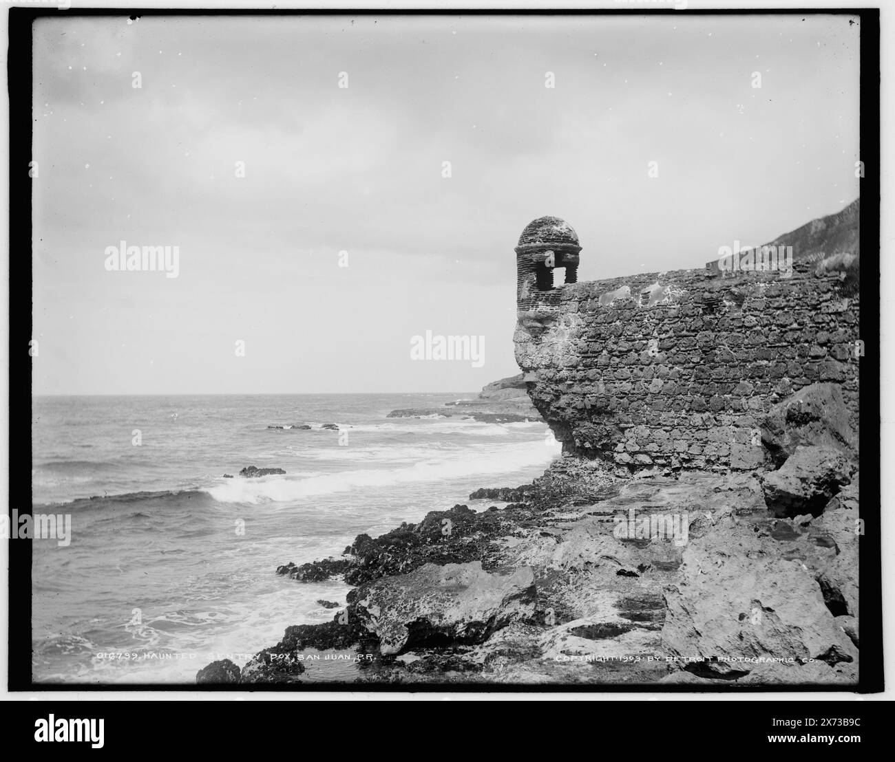 Observation box Black and White Stock Photos & Images - Alamy