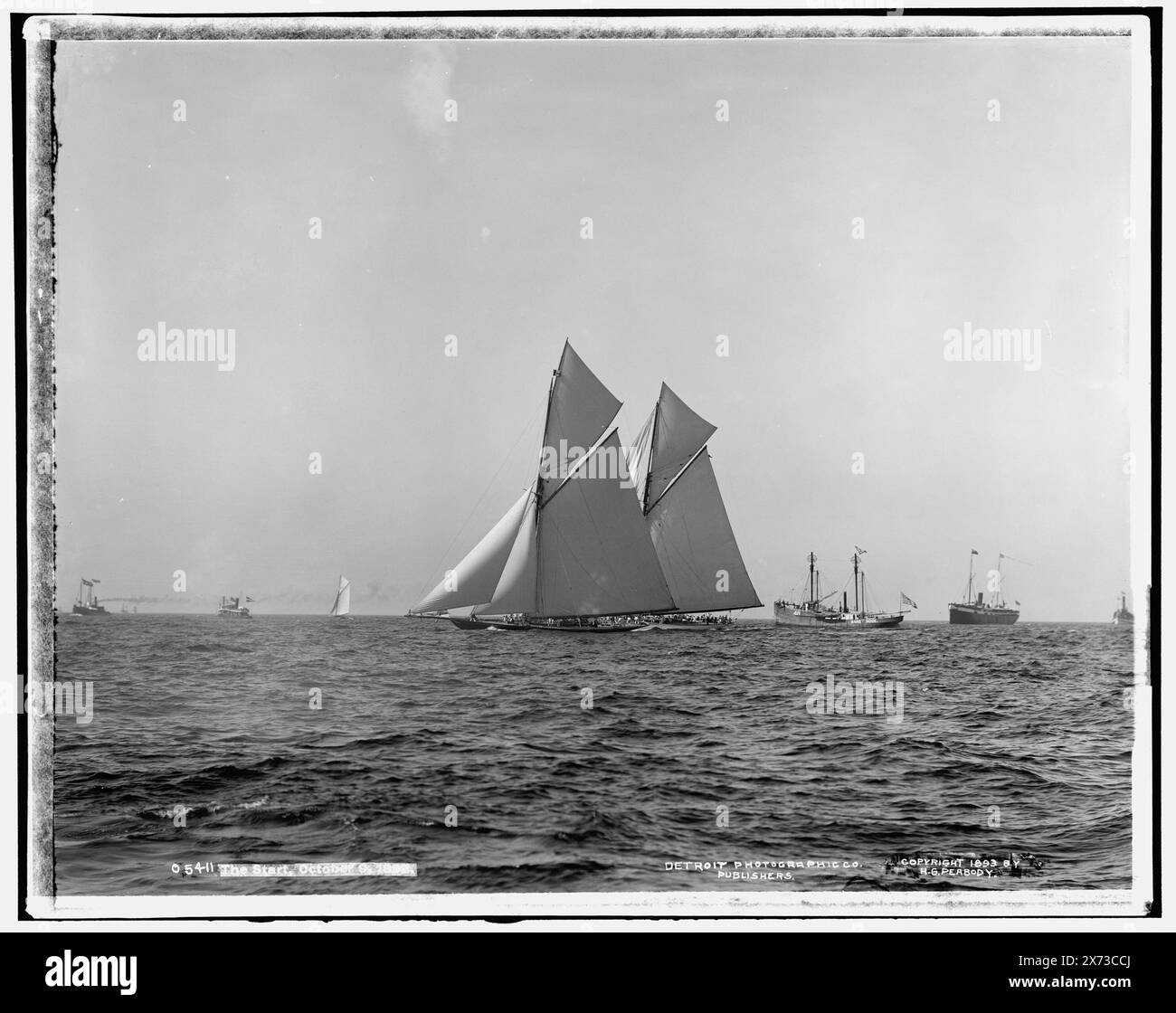 American yachts race america's cup Black and White Stock Photos ...