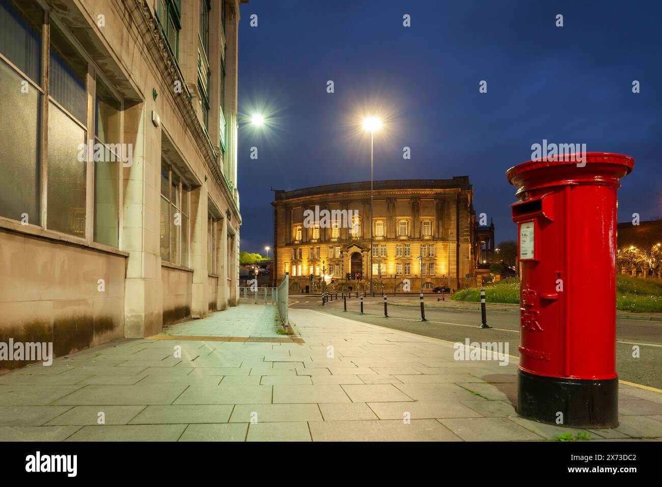 Dawn in Liverpool city centre, England Stock Photo - Alamy