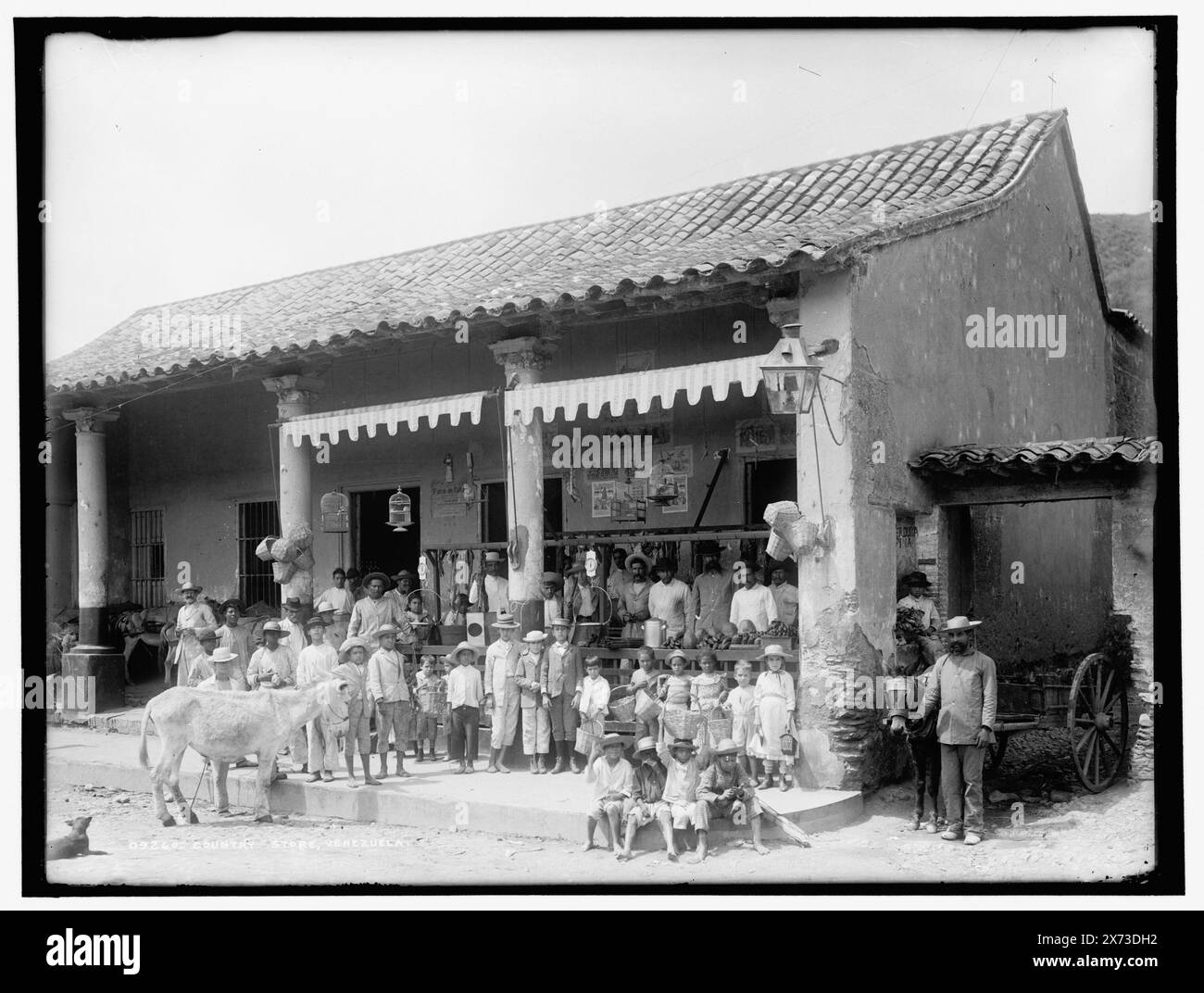 Traditional general store shop Black and White Stock Photos & Images ...
