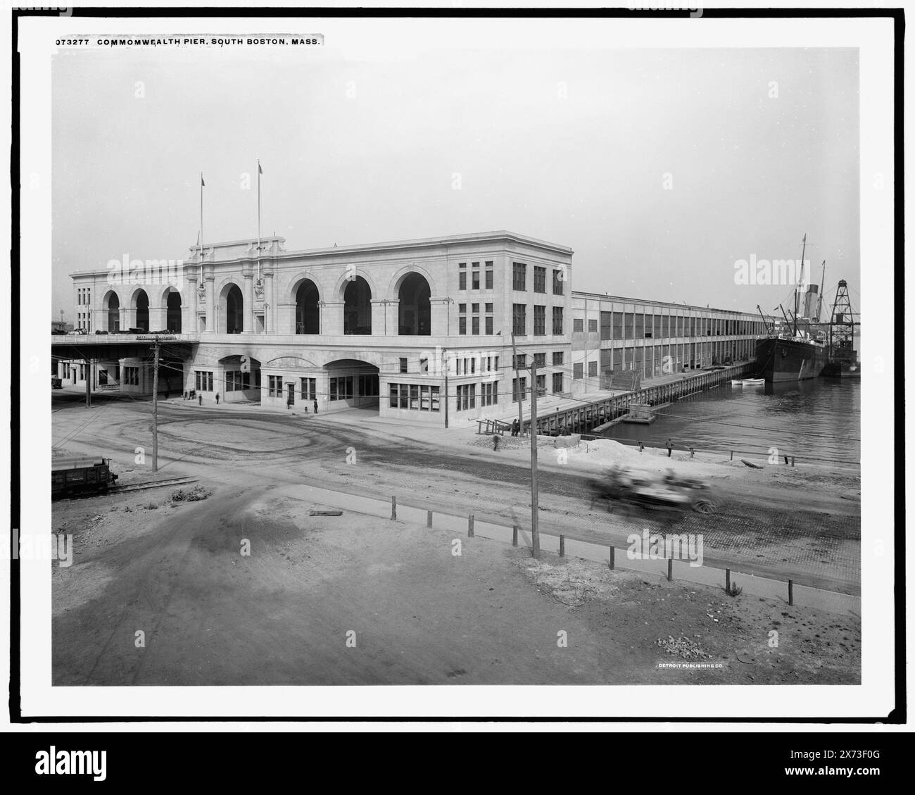 Classic marine Cut Out Stock Images & Pictures - Alamy