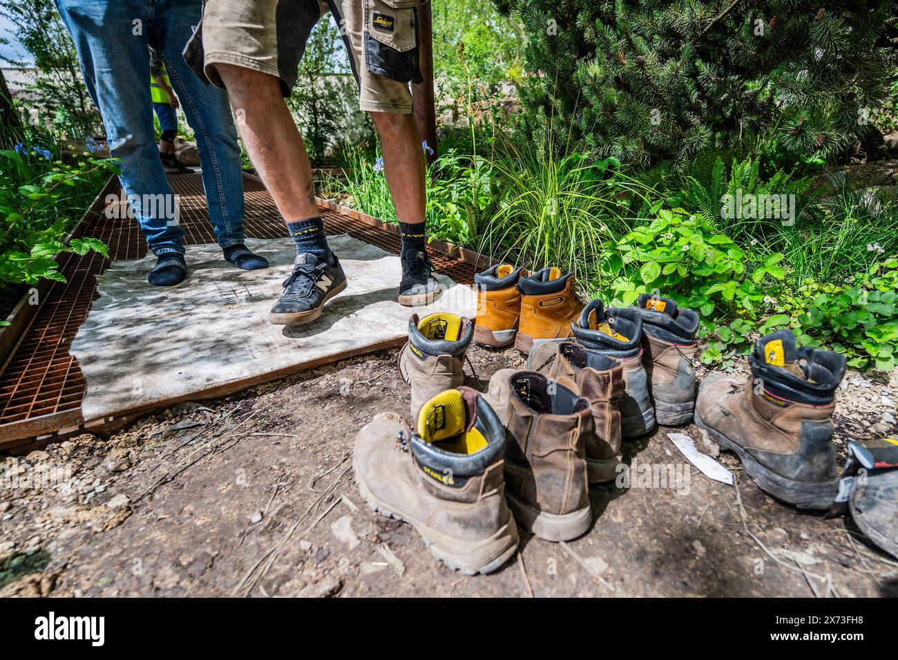 Designed by tom massey and je ahn hi-res stock photography and images ...