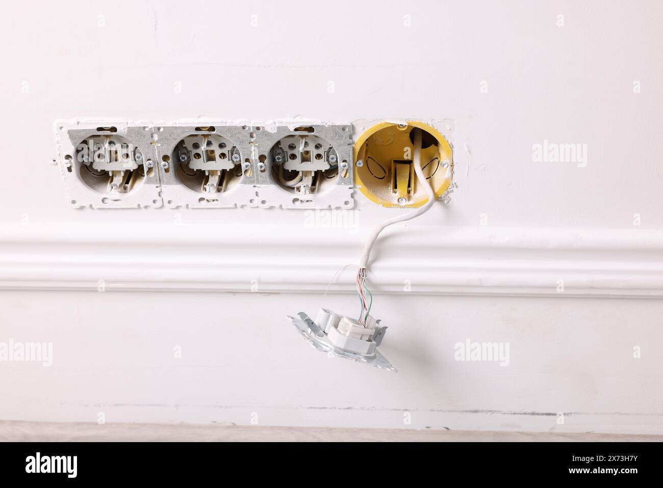 Power sockets hi-res stock photography and images - Alamy