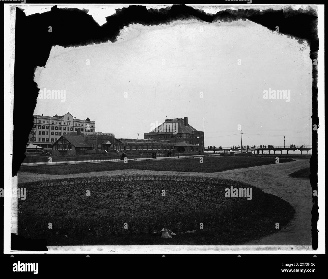 Amusement park on site Black and White Stock Photos & Images - Alamy