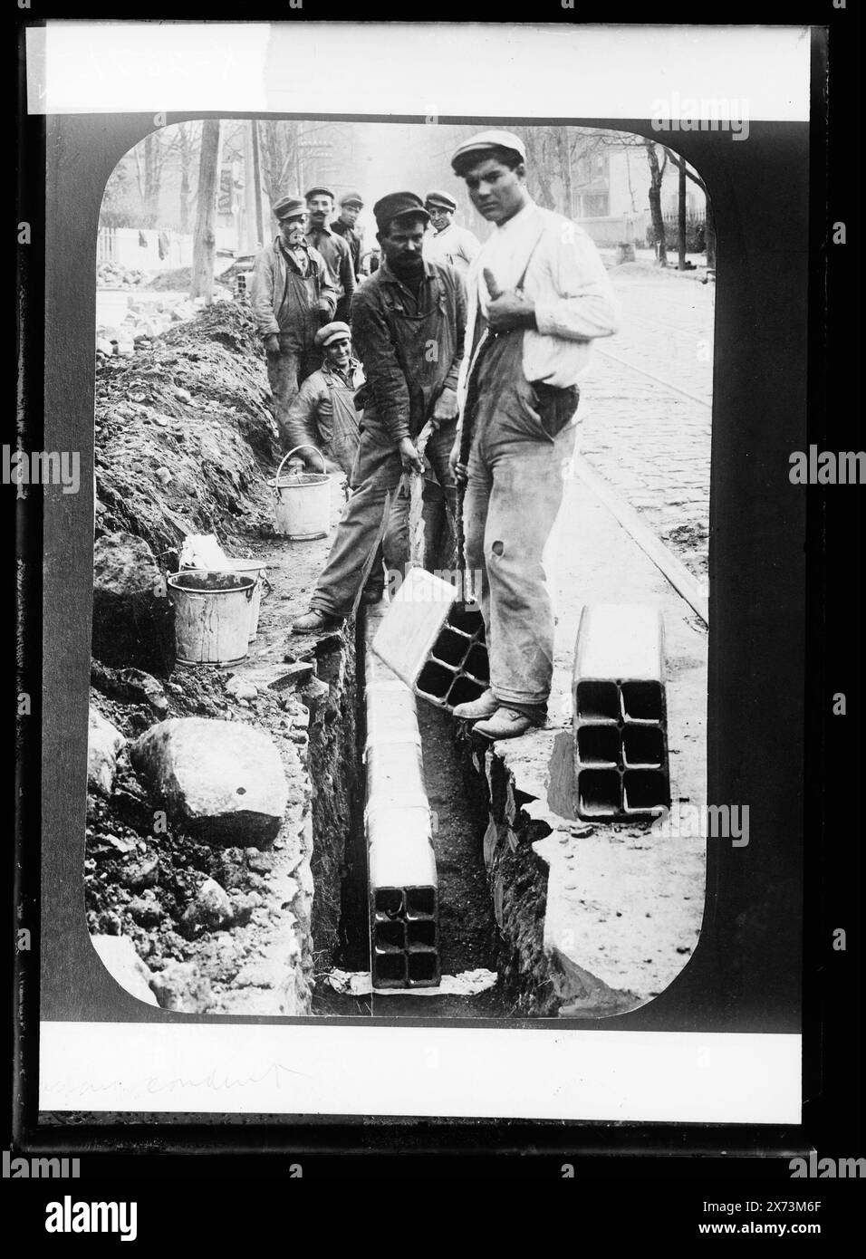 Conduit laying Black and White Stock Photos & Images - Alamy