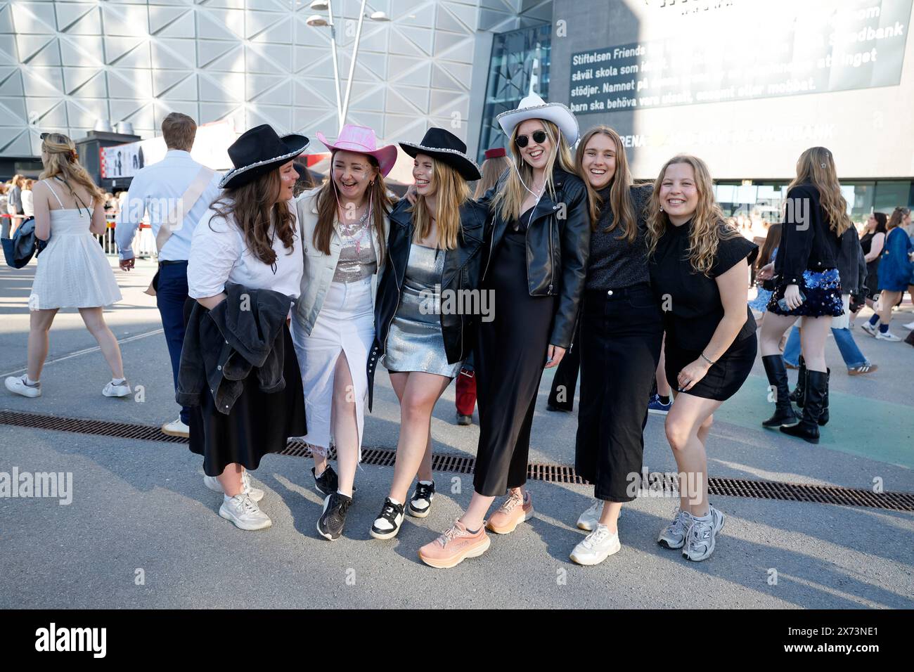 Taylor swift eras tour fans hi-res stock photography and images - Alamy