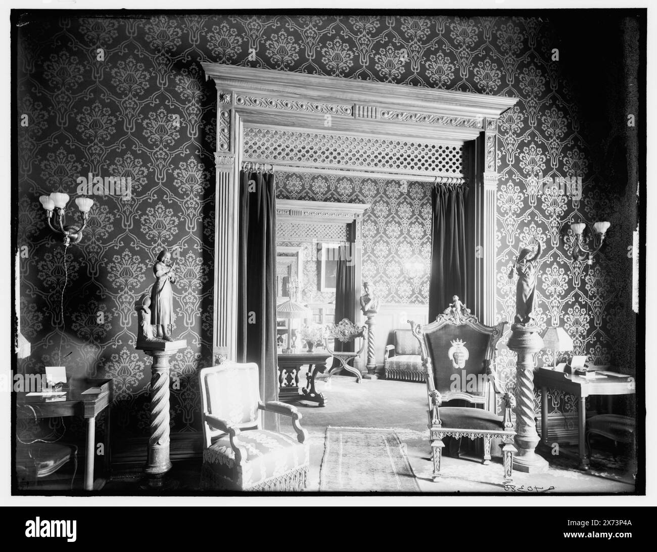 Ladies reading room Black and White Stock Photos & Images - Alamy