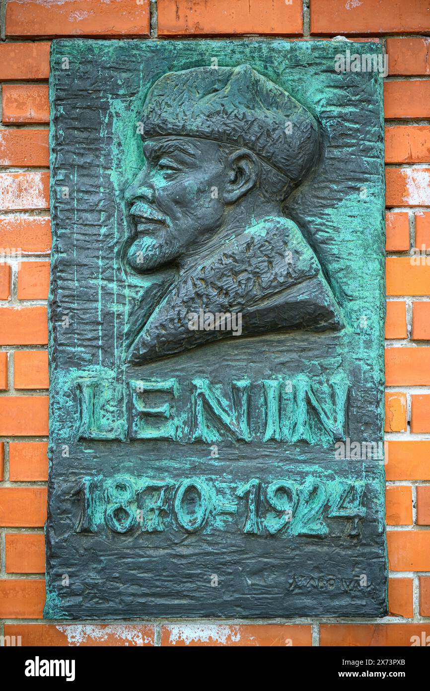 A Lenin memorial at the Memento Park, Budapest, Hungary Stock Photo - Alamy