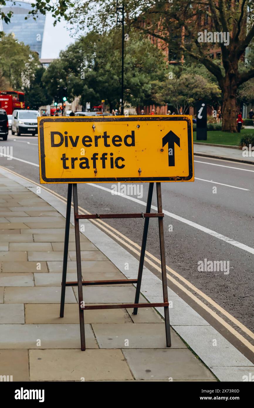 Diverted traffic sign in central London Stock Photo - Alamy