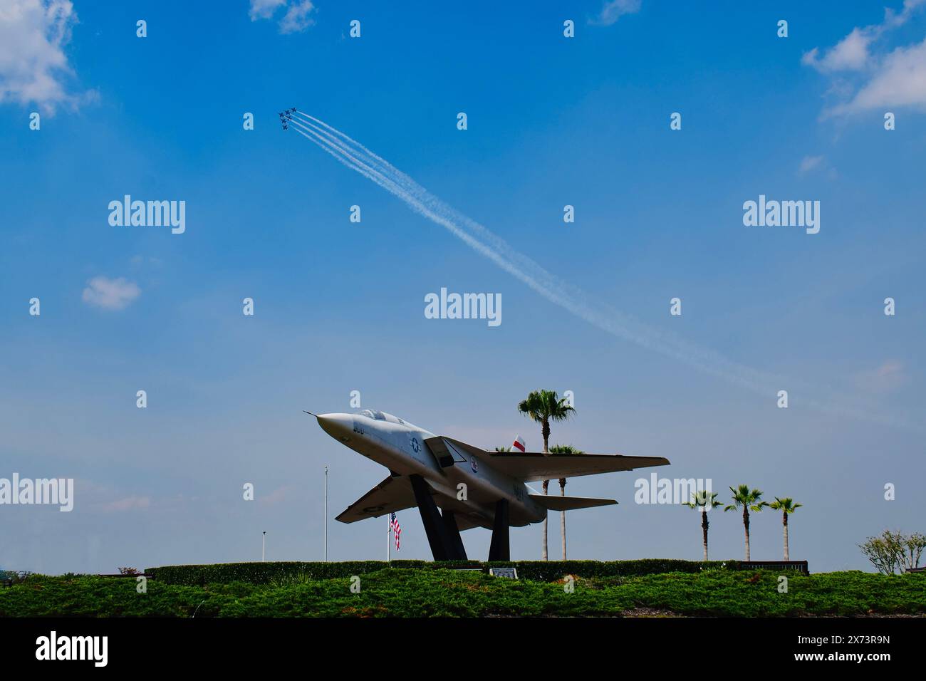 Blue Angels performing over NAS Sanford Memorial Stock Photo - Alamy