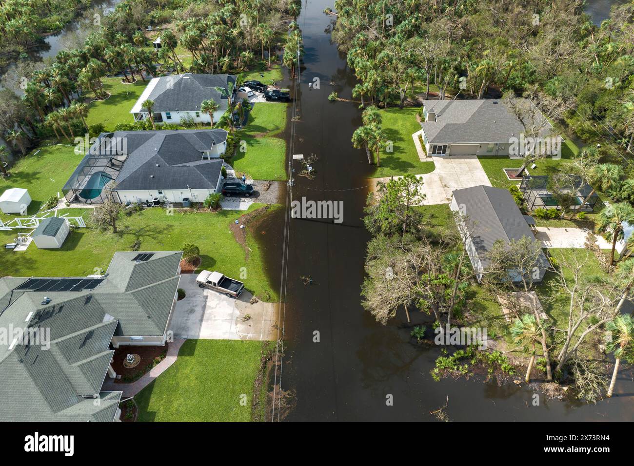 Surrounded by hurricane Ian rainfall flood waters homes in Florida ...