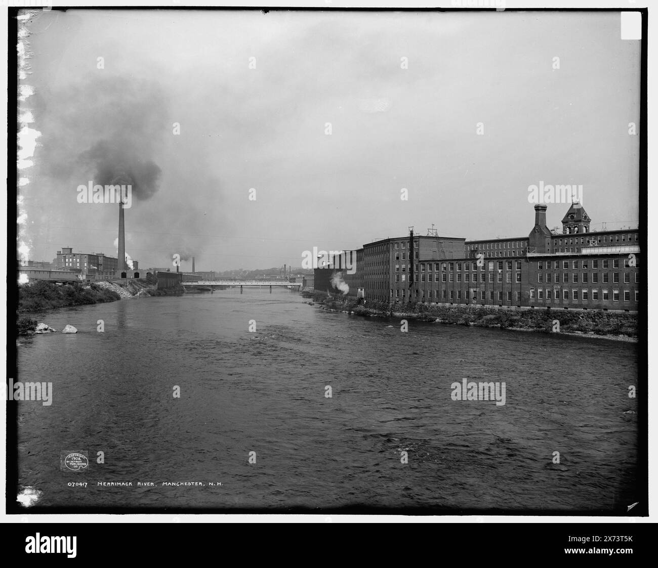 Merrimack rivers Black and White Stock Photos & Images - Alamy