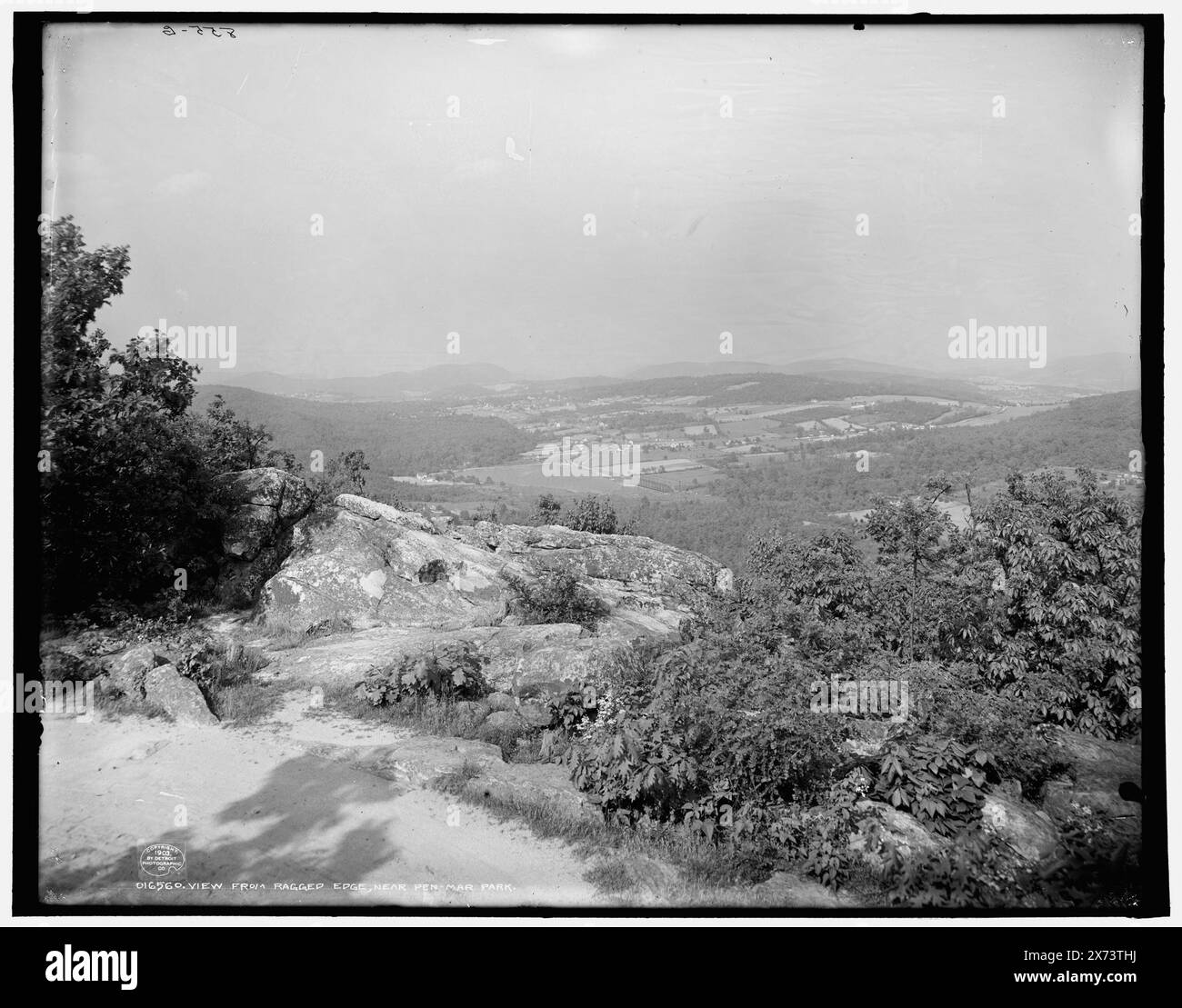 Ragged edge Black and White Stock Photos & Images - Alamy