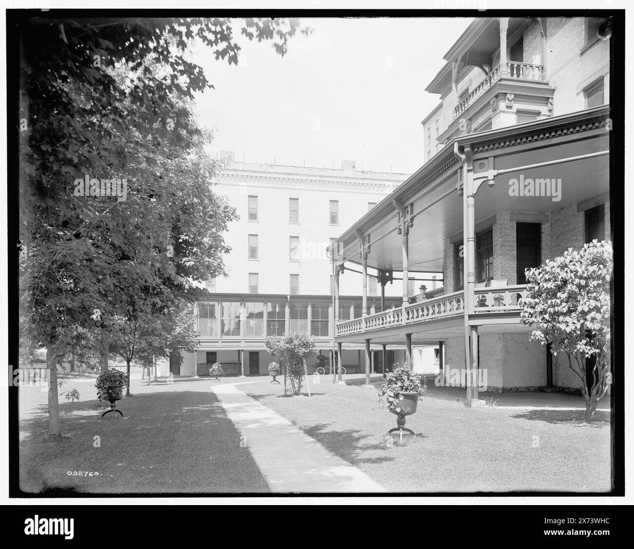 Institution grounds Cut Out Stock Images & Pictures - Alamy