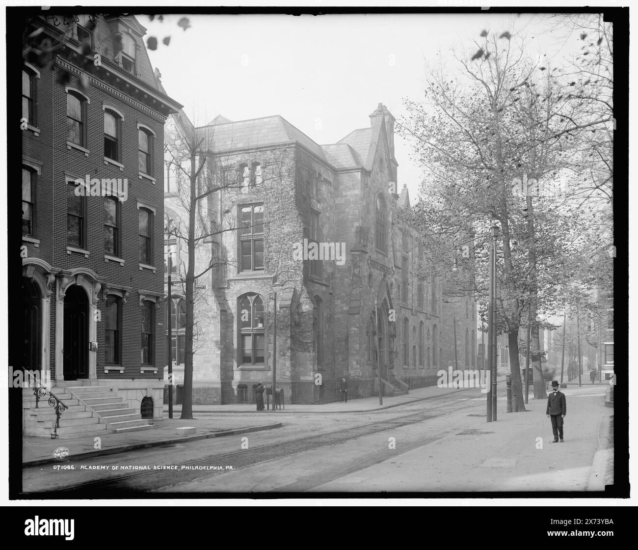 Natural sciences building Black and White Stock Photos & Images - Alamy