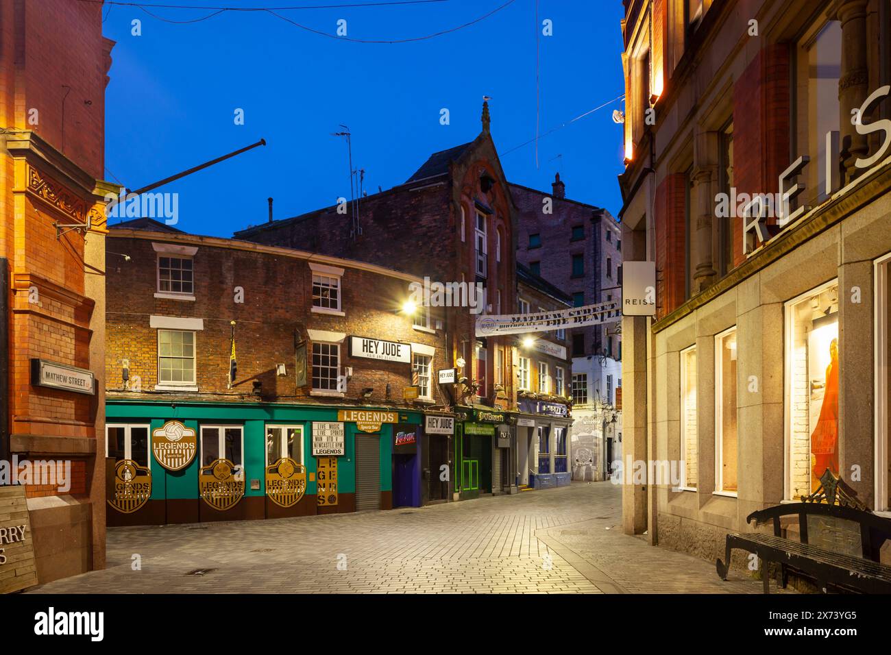 Dawn in the Cavern Quarter of Liverpool, England Stock Photo - Alamy