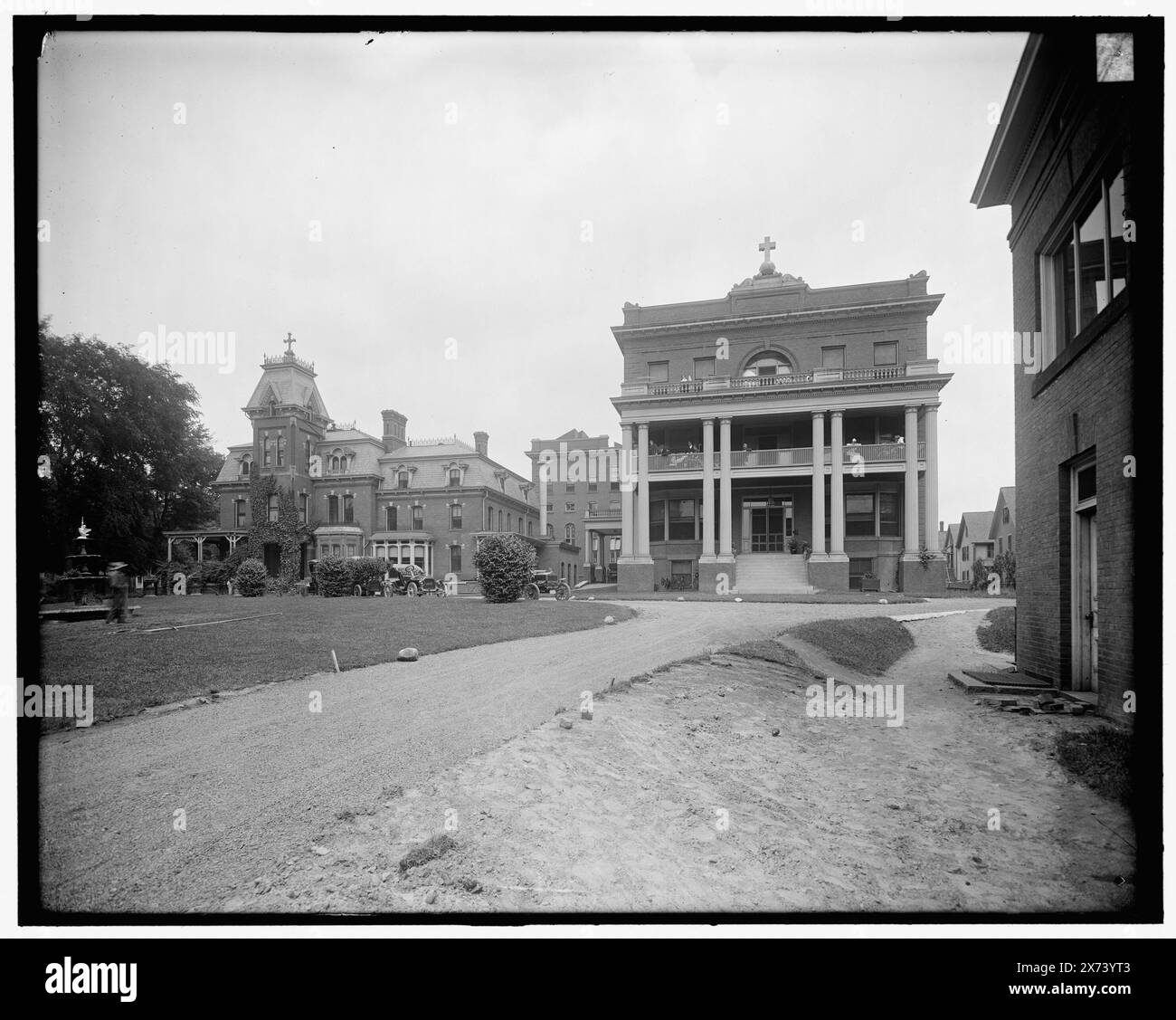 Mercy hospital building Black and White Stock Photos & Images - Alamy