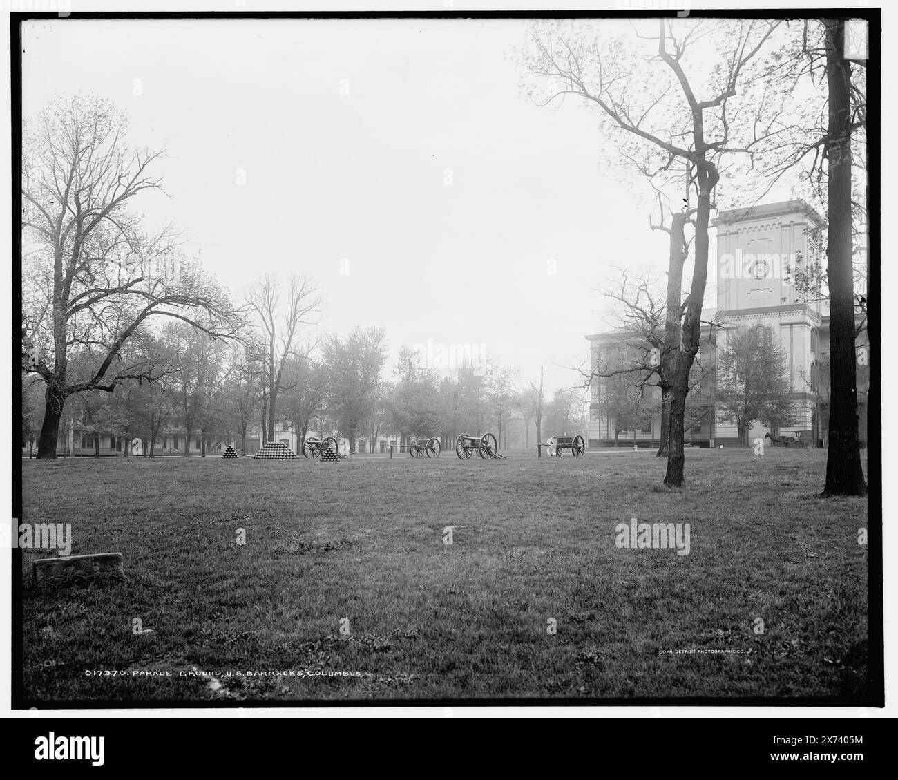 Parade ground united states Black and White Stock Photos & Images - Alamy