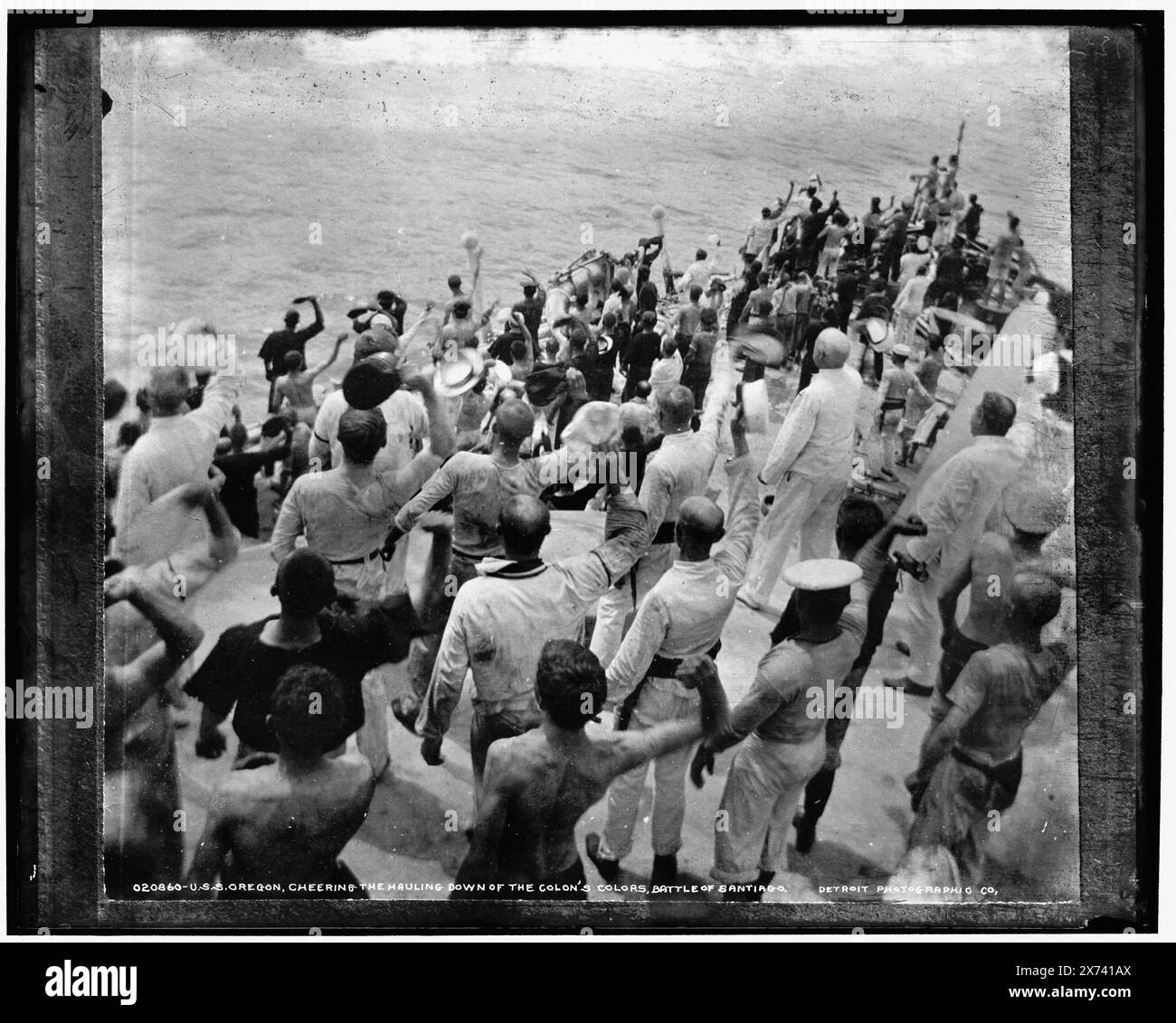 U.S.S. Oregon, cheering the hauling down of the Colon's colors, Battle ...