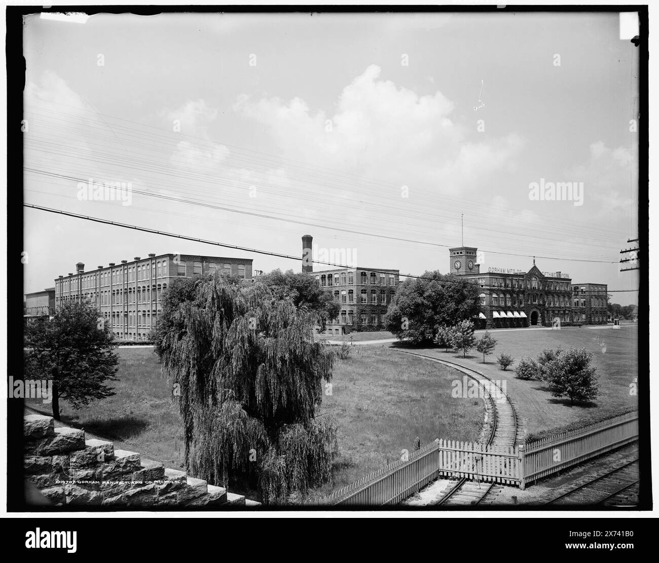Gorham manufacturing company building hi-res stock photography and ...
