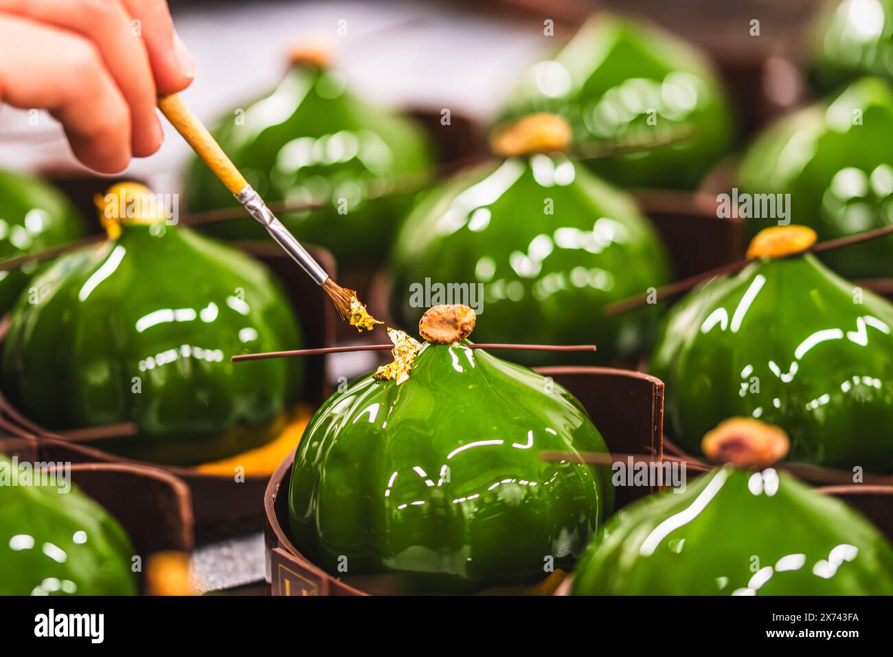 Gold leaf production hi-res stock photography and images - Alamy