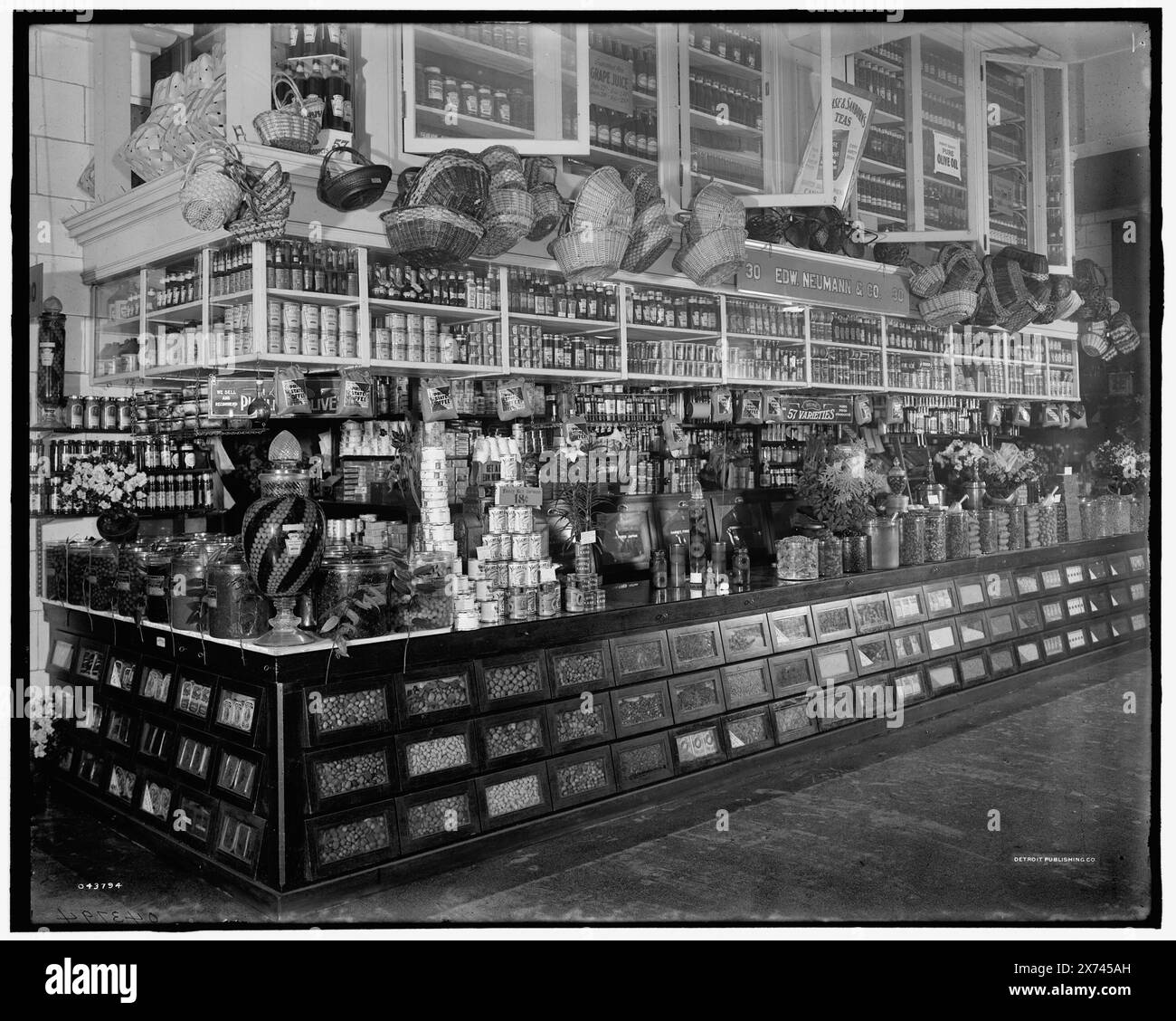 Market establishment Cut Out Stock Images & Pictures - Alamy